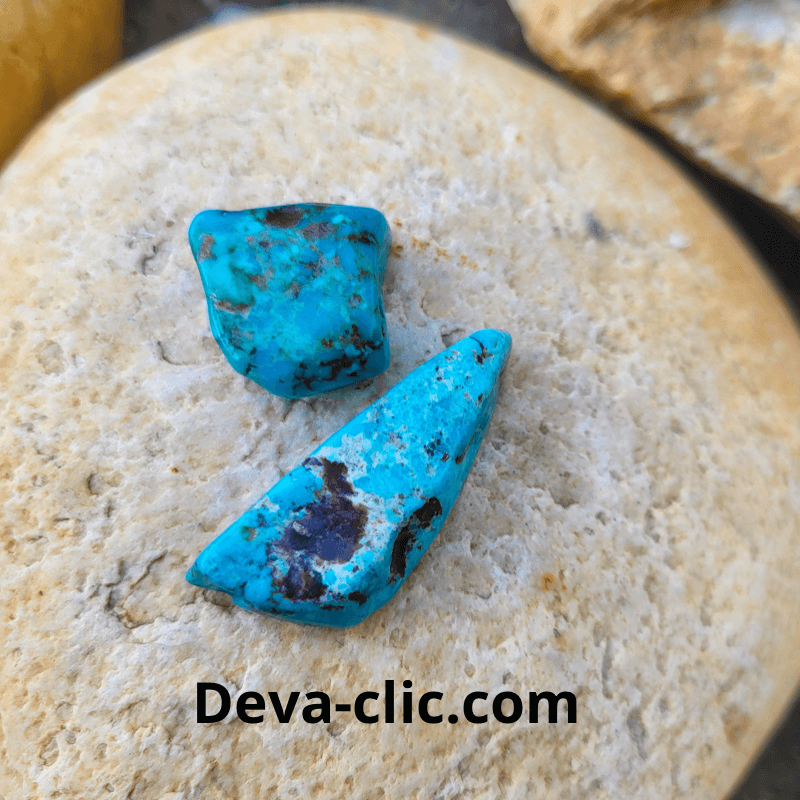 Turquoise d’Iran : géologie - histoire - vertus